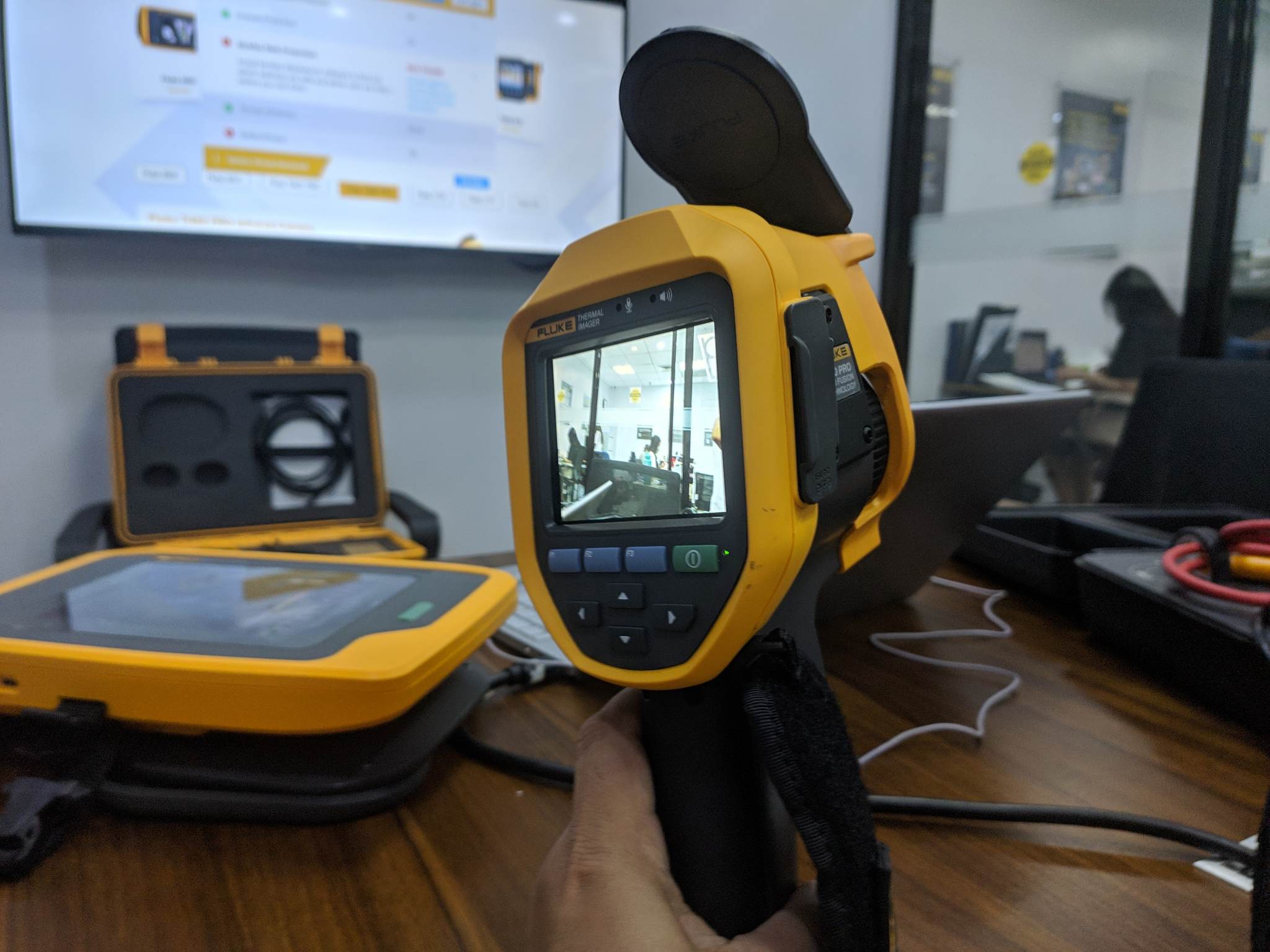 Vega Energy Services checking the Fluke Measurement Tools for Energy Management - Vega Energy ...